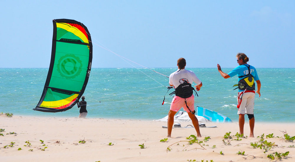 Kitesurf: l'assicurazione a misura di istruttore - Kitesurfing.it ...